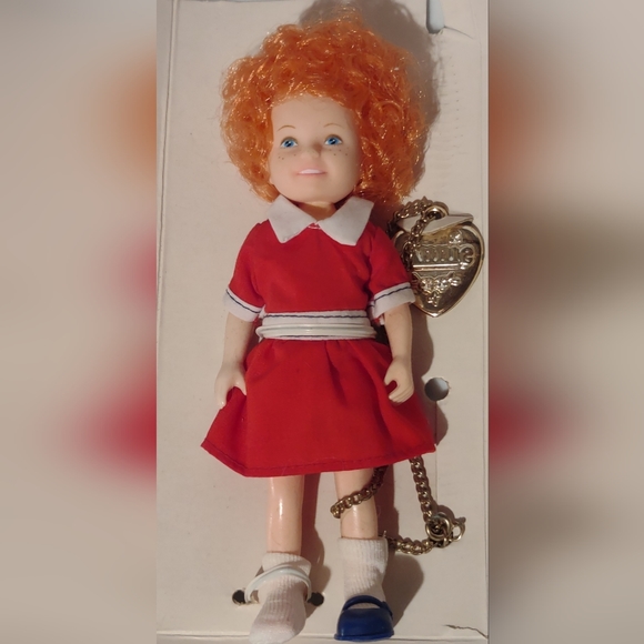 Vintage | Toys | Vintage Annie Doll By Knickerbocker 982 | Poshmark